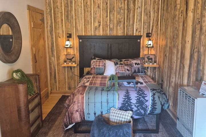Cozy Cabin- 115 Private Acres With Private Trails. Wood Stove. Sled/quad In/out - Alberta