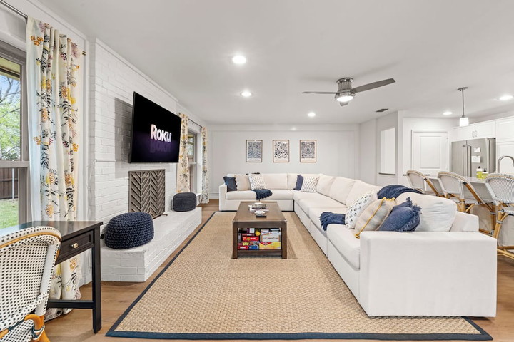 Walk To Dinner, Near Universal, Ev Charger, Baby/pet Gear Included, Fenced Yard - Frisco, TX