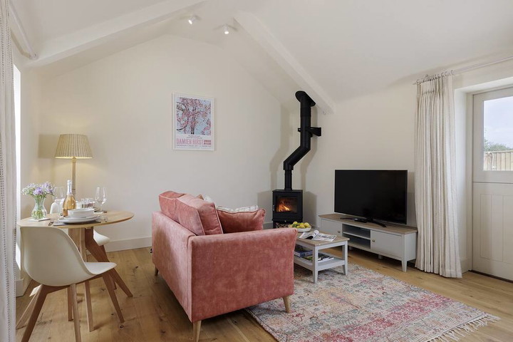 Stylishly Dog Friendly With Hot Tub - The Mews At Sturt Farm Courtyard - Burford, UK