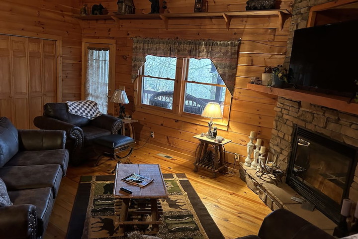Away From It All! Get 4th Night Free. Ask Me How - Knoxville, TN
