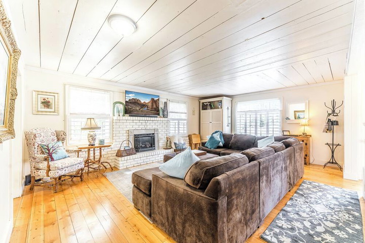 Minutes Walk To Downtown, Whychus Creek4-bedroom, Cozy Cottage/private Sauna. - Sisters, OR