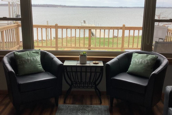 Cozy 2-bedroom Cottage On Lake Bemidji With Ac - Bemidji, MN
