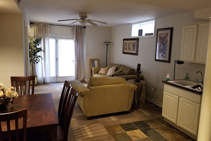 Sisterdog's Apartment - Riverdale, GA