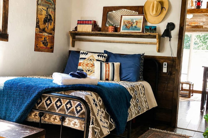 « Wynot Bunkhouse », Le Charme De L'ouest Dans Un Havre De Paix Pittoresque Au Fond D'un Jardin - Cody