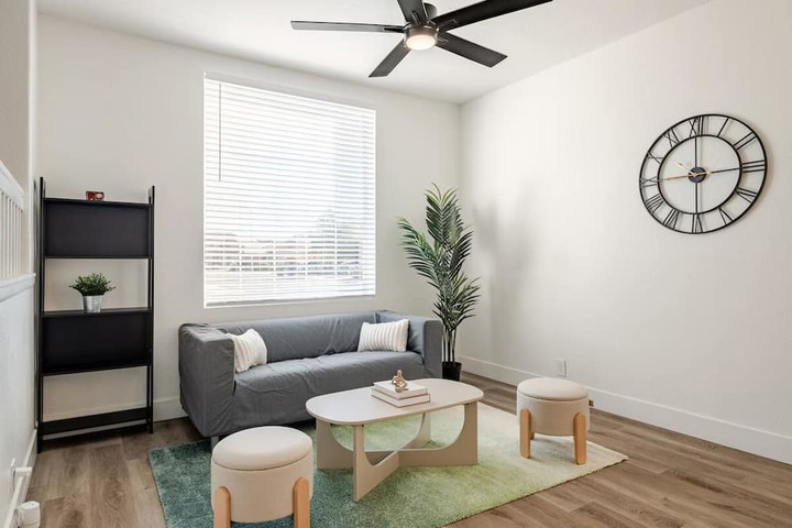 Modern, Spacious & Peaceful 4b/3b House - Chandler, AZ