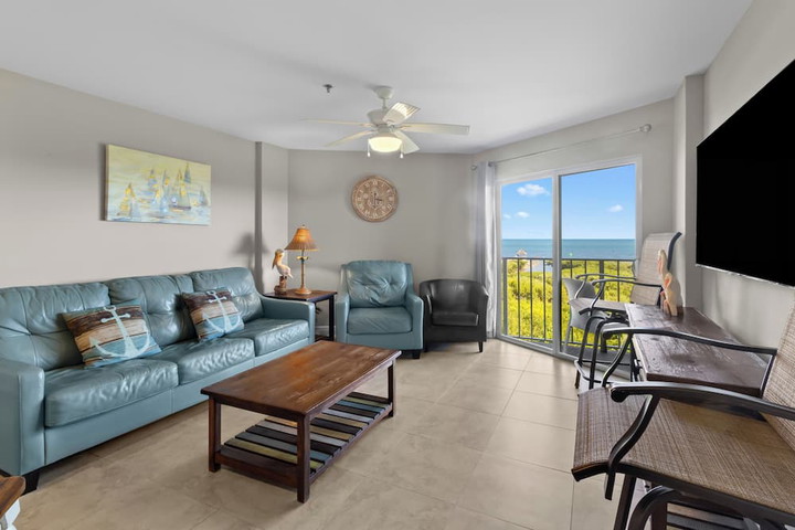 Family-friendly Vacay! Spacious Unit, Outdoor Pool, Steps From The Beach! - Florida Keys