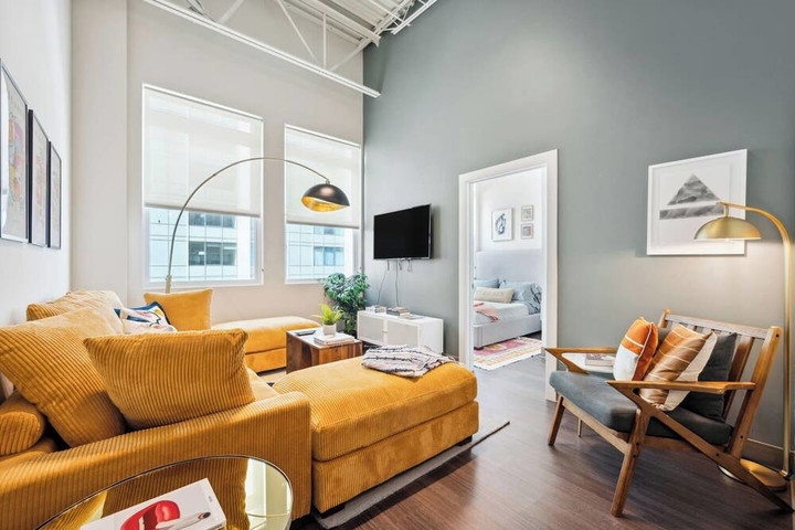 Downtown Penthouse - Mich Ave 2bd | +Gym & Views - Chicago
