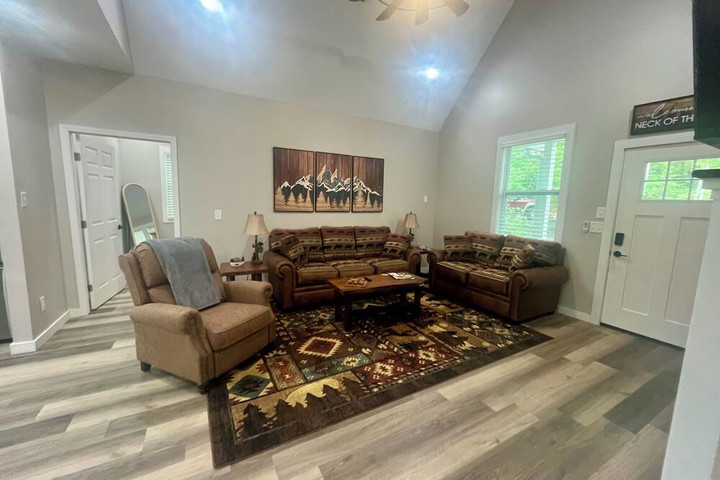 Cozy 3br/2ba With Mountain Vibes - 3 Min From Dt Clayton - Clayton, GA