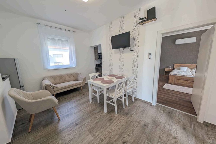 Maison De Vacances Dans Le Centre Du Village Avec Climatisation Et Wlan - Balatonmáriafürdő
