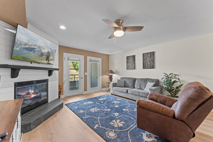 Dells Paradise At Lighthouse Cove Condominiums - Lake Delton, WI