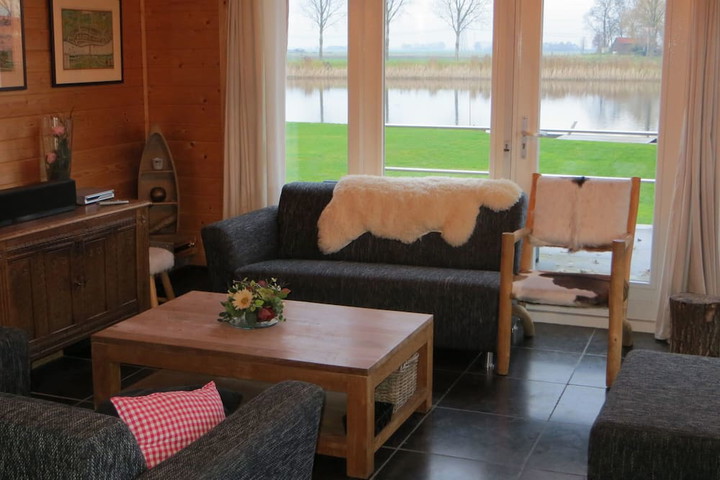 Chalet Confortable Et Rustique Plus Péniche Sur L'eau - Zwolle
