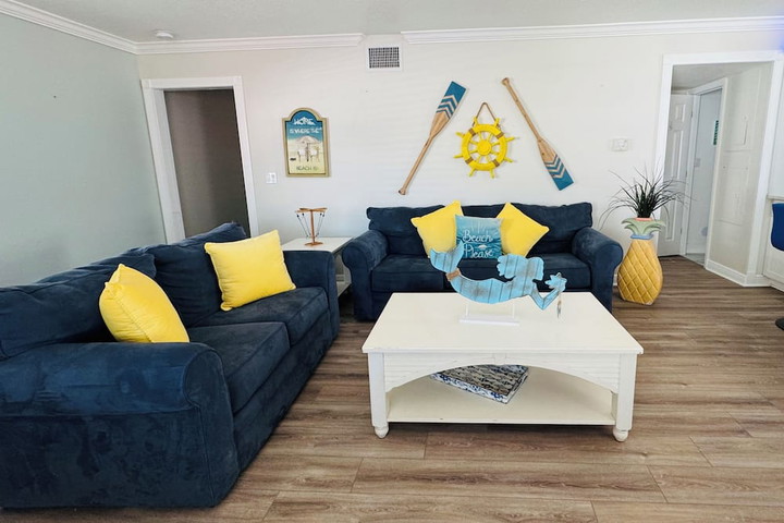 Holiday Promotions! Oceanfront Paradise Spacious 6-bedroom Home For 3 Families! - Sebastian, FL