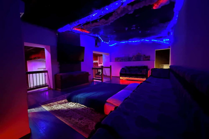 Cozy Spacious 2-level Loft Venue / Birthdays, Gatherings & Celebrations - White Plains, NY