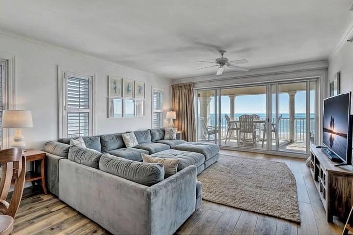 301 Ocean Palms By Avantstay | Ocean Front Home W/ Amazing Sea Views! - Isle of Palms, SC