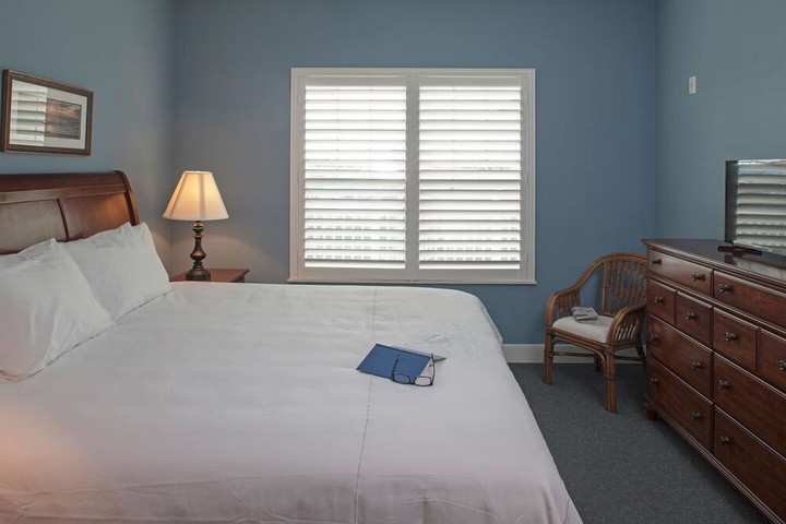 Spacious Coastal Retreat Designed For Relaxing Family Vacations | 2 Units - Hilton Head Island, SC