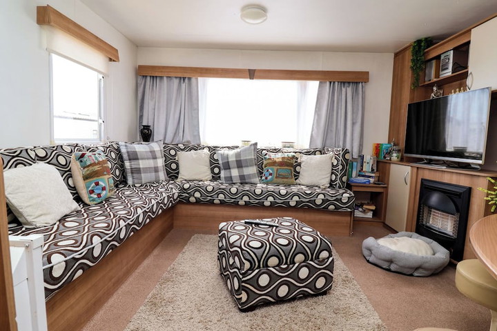 Pathway To The Sea, Pet Friendly, With A Garden In Prestatyn - Prestatyn
