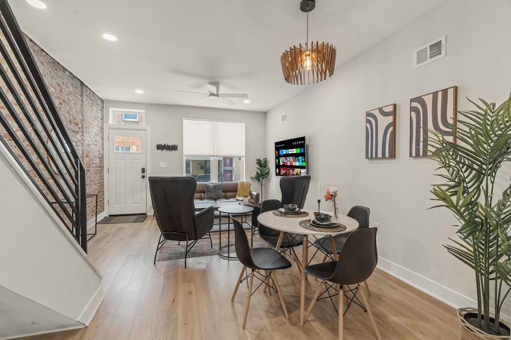 Walk To Stadium Events |Kid Friendly | Game Room - Philadelphia