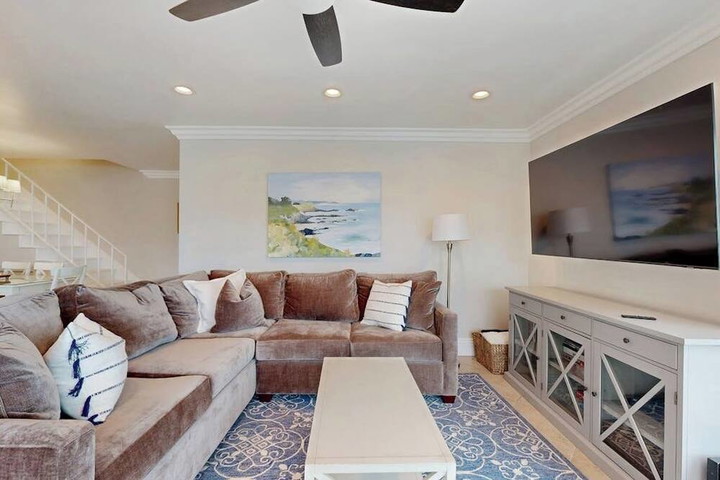 Beautiful Ocean View Cottage Just A Few Blocks From The Beach - San Clemente, CA