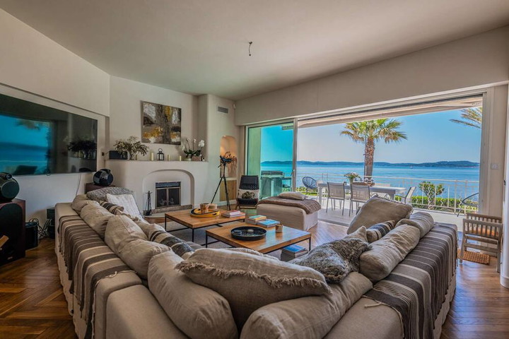 Villa Dexception Avec Vue Panoramique Sur La Baie De Saint-tropez - Sainte-Maxime