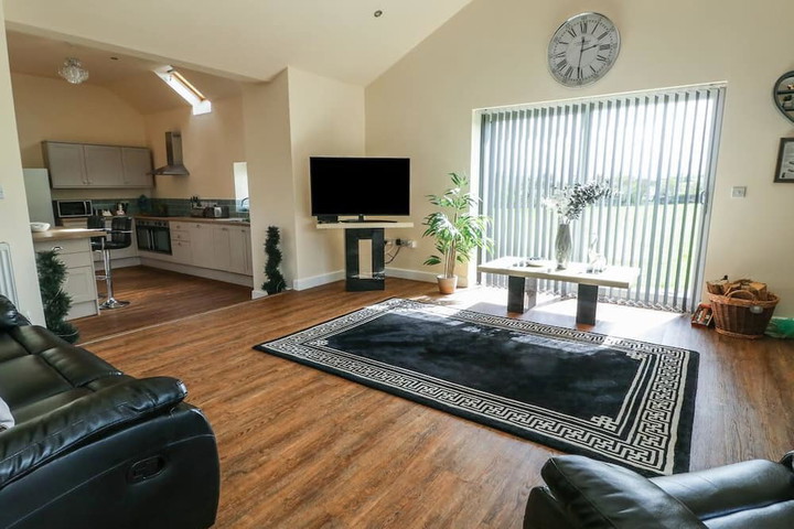 Ty Cuddfan, Llangoed - Bangor