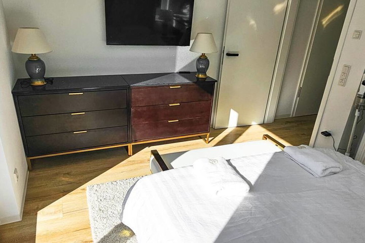 Luxus Neubau 65m2 City Wohnung - R By Interhome - Germering