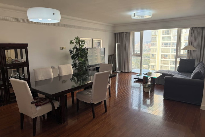 Spacious 3-bedroom Apartment In Prestigious Beijing Palm Springs Intl Apartment - Beijing