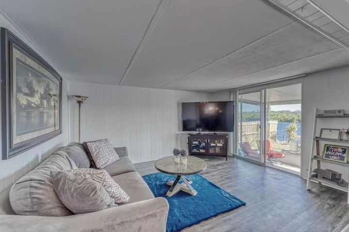 Waterfront Retreat For Fishing & Relaxing Bring The Family! - Tampa Bay