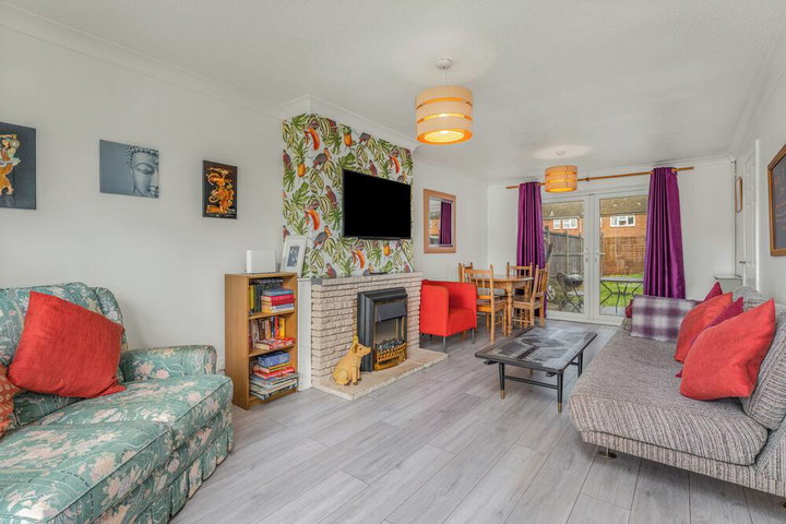 Owl Haven: Charming 3-bedroom Apartment Near Bicester Village - Bicester