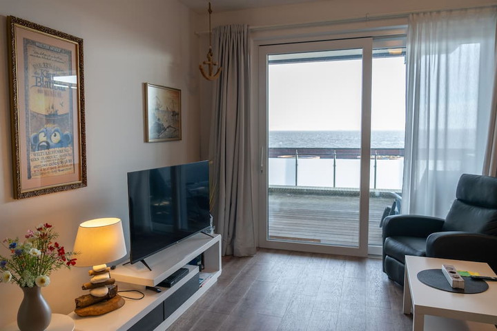 145 Sea View Vacation Apartment - 145 Sea View Apartment Right By The Sea With South-facing Balcony - Wilhelmshaven