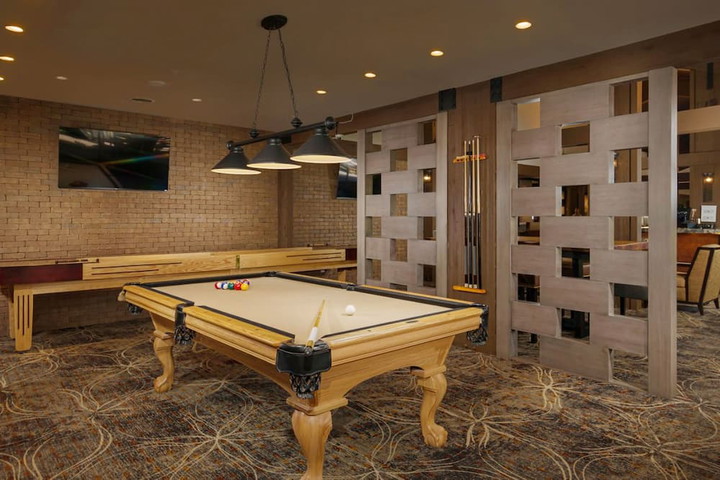 Luxury In Bend, Or | Guestroom + Nature Experience - Bend, OR