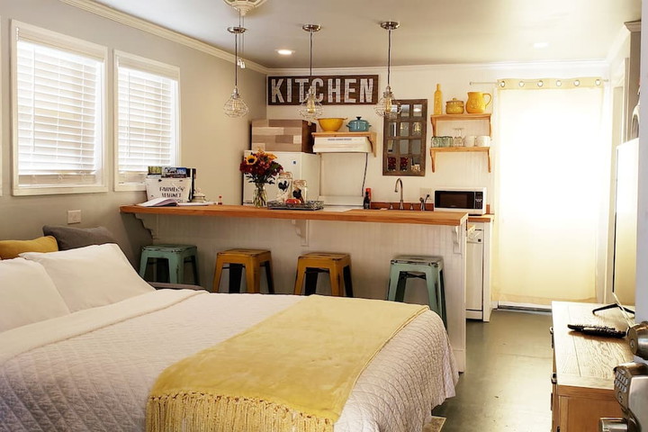 2nd Street Retreat: Cozy Garden Apartment - So Close You Can Walk/bike The Town - Bentonville, AR