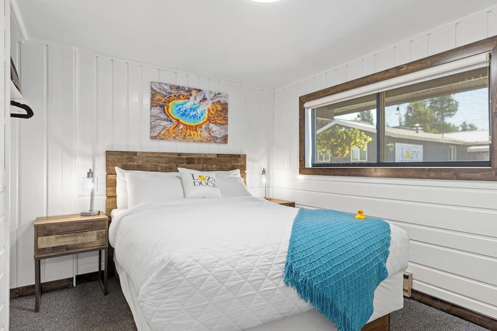 Détente Au Lazy Duck Inn #18 : Suite 2ch Avec Kitchenette, à 1 Min De Yellowstone. - West Yellowstone, MT