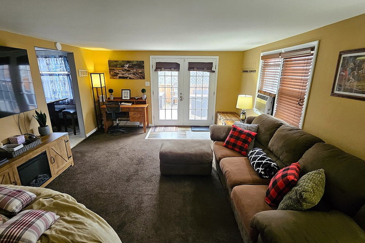 The Comfy Nest, Minutes To Waterparks, Outlets, Casino - Tannersville, PA