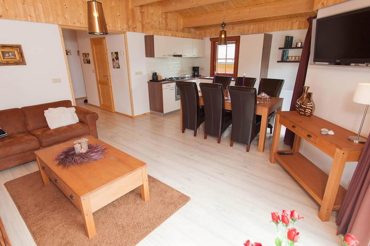 Chalet Met Open Keuken Met Vaatwasser - Lochem