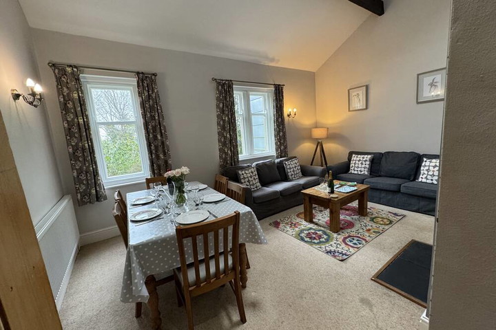 Cosy Self Catering Apartment In Large Victorian Residence - Castleton