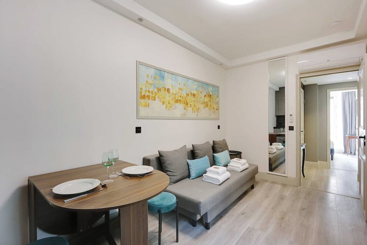 Appartement Cosy Avec Balcon - 2br/6p- La Roquette - Accor Arena
