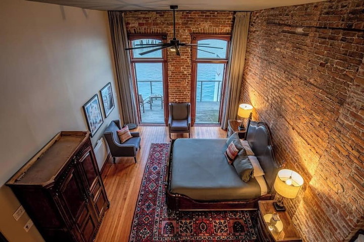 Historic Waterfront Hotel & Event Space And Kitchen - Port Townsend, WA