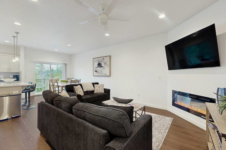 Beautiful, Spacious Townhome Close To Downtown & Uo, With Wifi, Ac, Fireplace - Eugene, OR