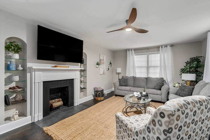 Quaint House, King Bed 2min From Down Town - Aiken, SC
