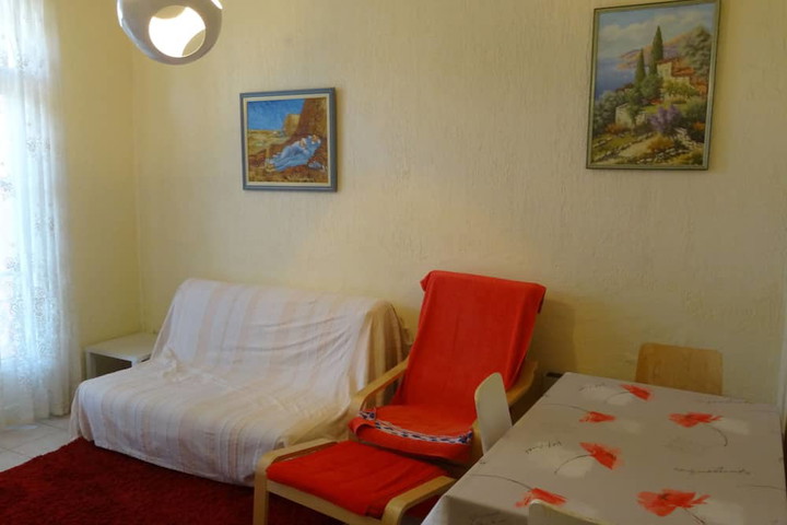 Calme Maison De Vacances Avec 4 Chambres à Coucher Près De La Plage. Avec 2 Places De Parking Dans La Cour. - Hyères