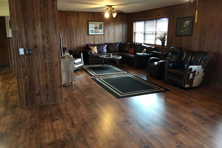 Crooked Creek Ranch Gate House - Hamilton, TX
