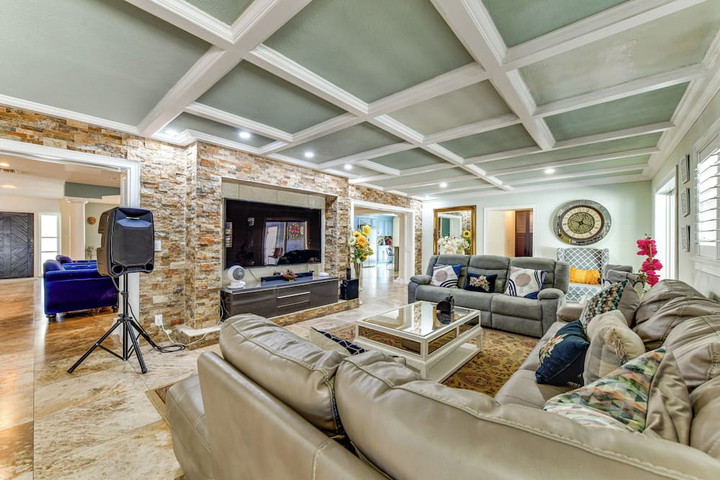 2 Private Pools! 2-acre Retreat Near Dtwn Sarasota - Sarasota, FL
