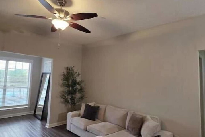 Cozy By Airport & Downtown - Sandy Springs, GA