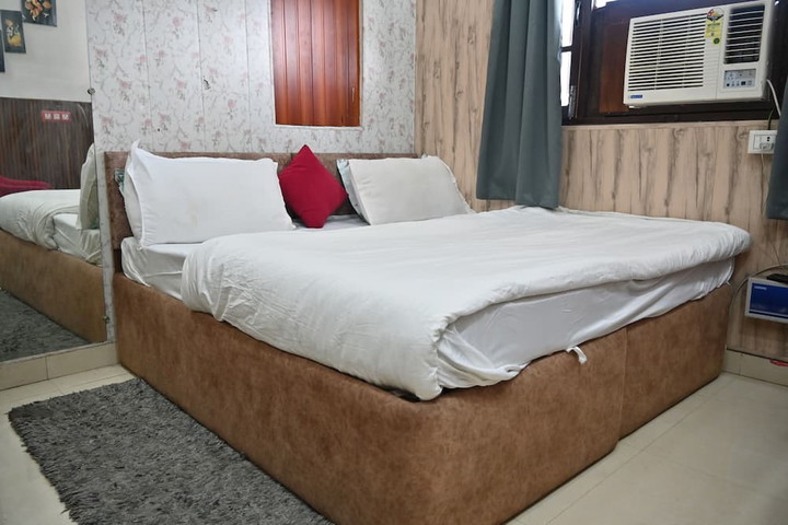 Rajawat Stay, Dehradun Hotel - Dehradun