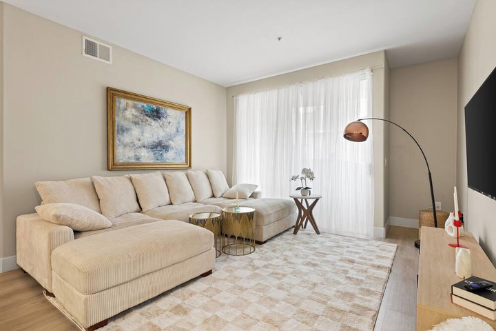 2-bedroom Apartment In Lovely Marina Del Rey With Gym,pool! Free Parking! - Manhattan Beach, CA