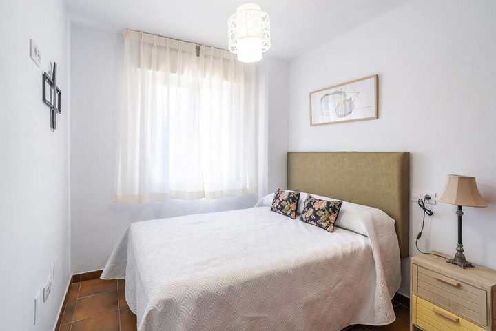 Cubos Naz Country Stay | Double Room With Shared Bathroom + Optional Breakfast - Alhaurín el Grande
