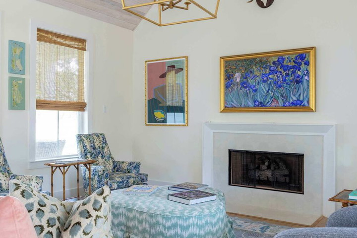 Charming Escape | Iris | 5 Mins To Round Top - Round Top, TX