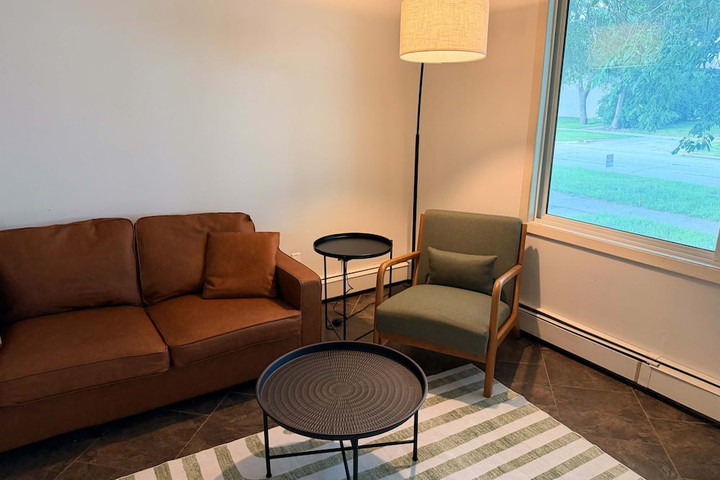 Updated 2-bedroom Near Ndsu Large Living Area - Fargo, ND