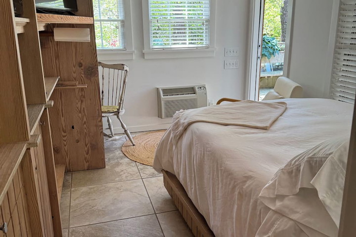 Quiet Getaway For Two - Nantucket, MA