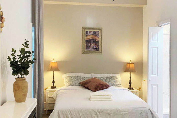 Uinn-at Upenn; 1a; Cozy Studio Apartment - Conshohocken, PA